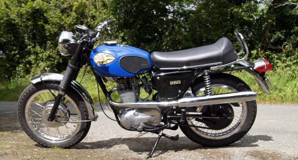 BSA B25 Starfire - RealClassic